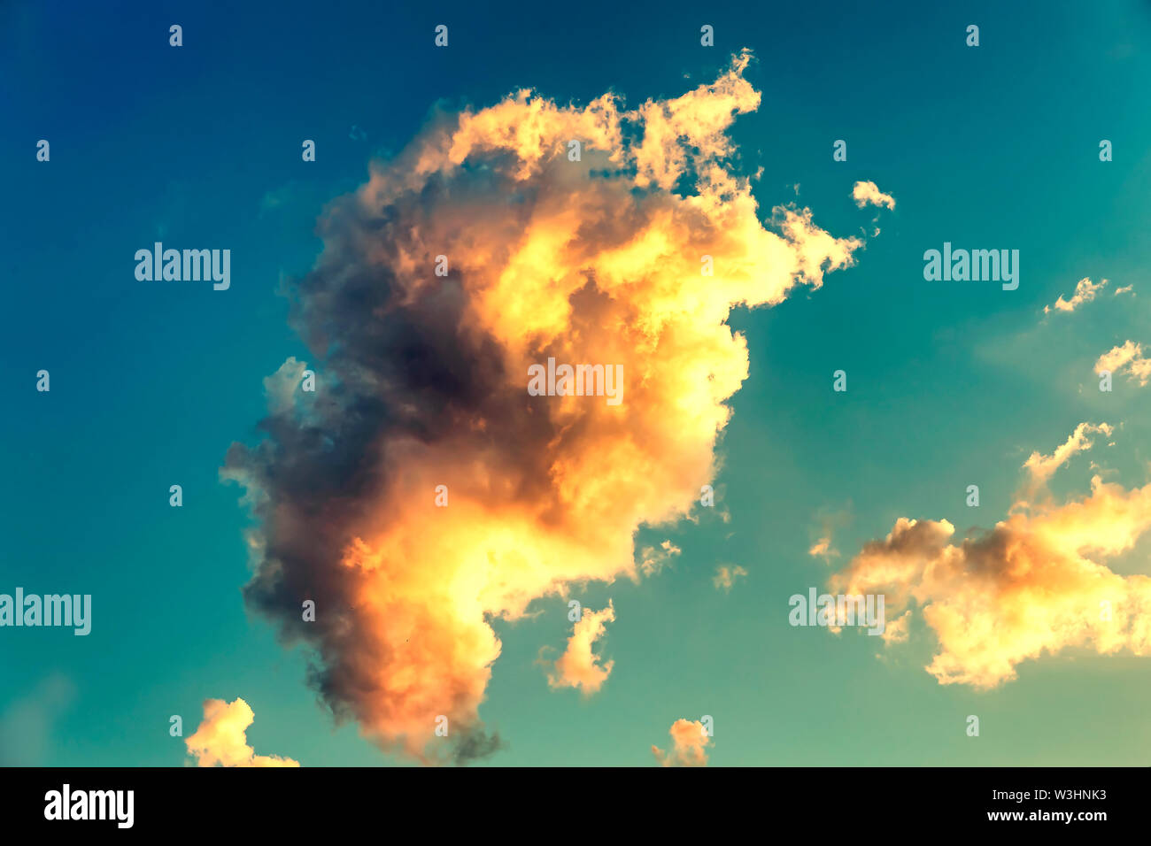 Warm sky color hi-res stock photography and images - Alamy
