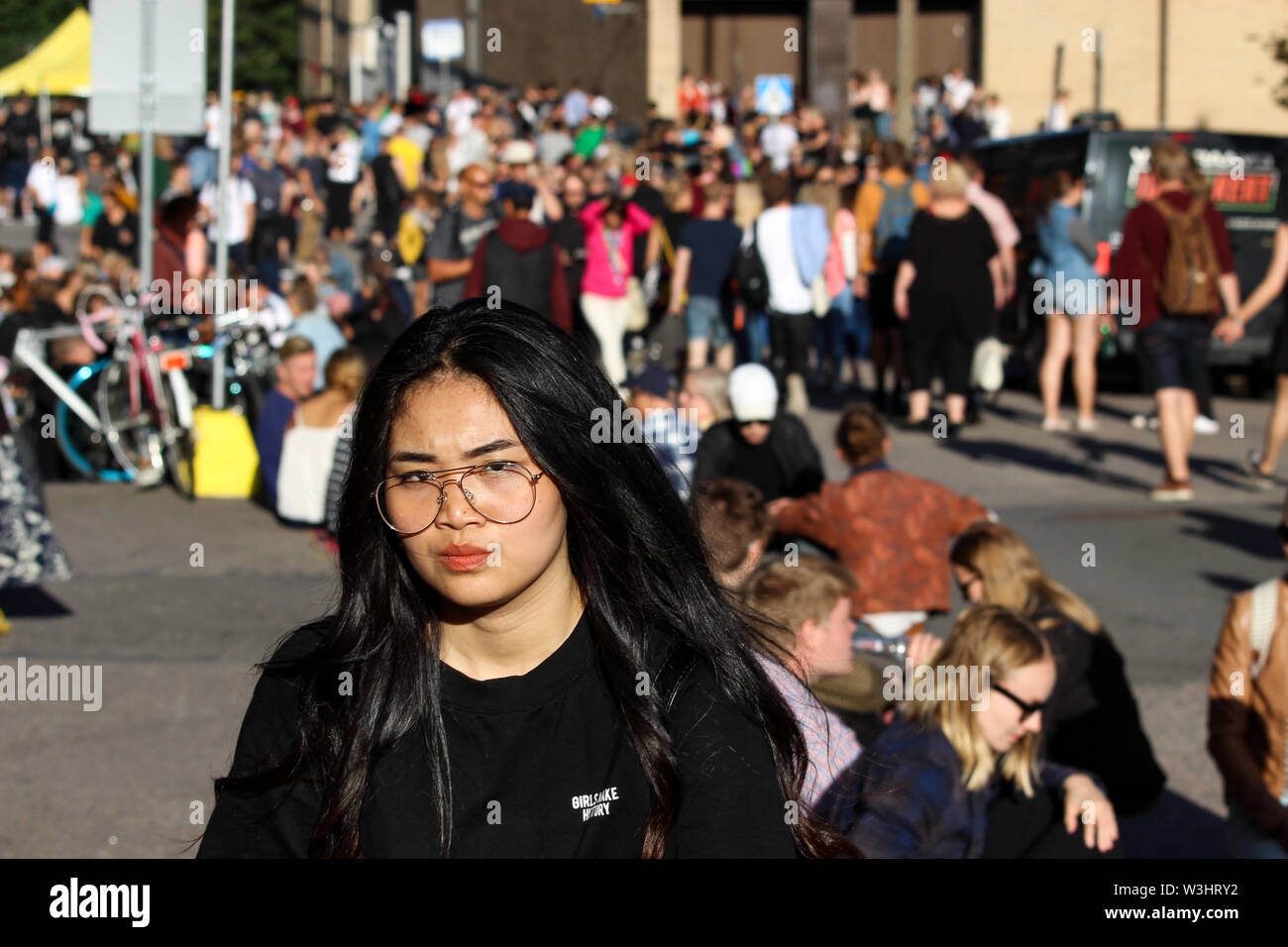 Crowd looking at camera finland hi-res stock photography and images - Alamy