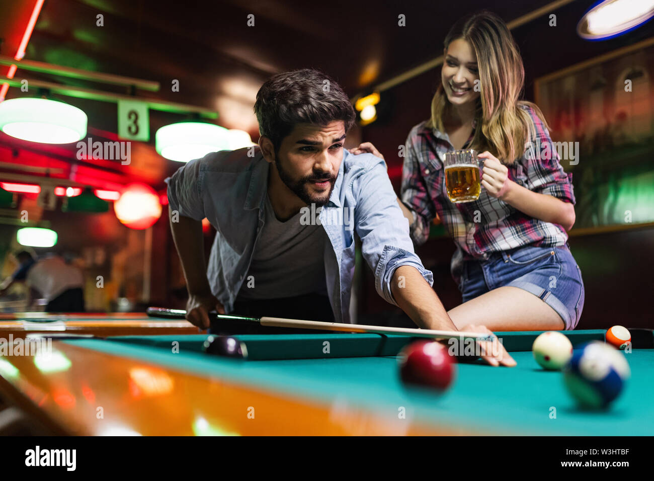 Couple game hi-res stock photography and images - Alamy