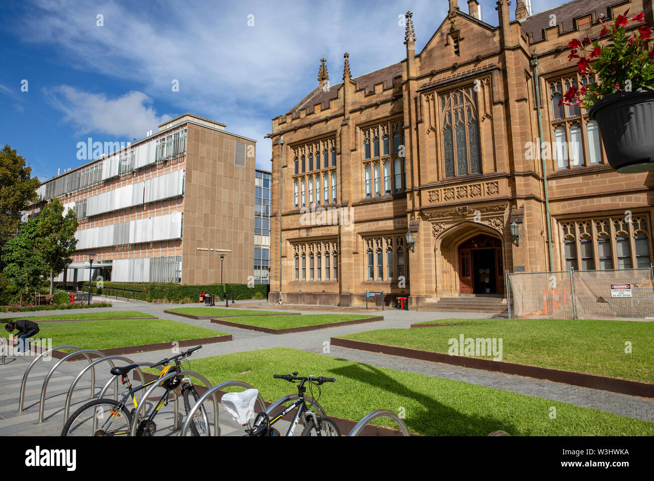 University of Sydney, the oldest university in Australia and one of the ...