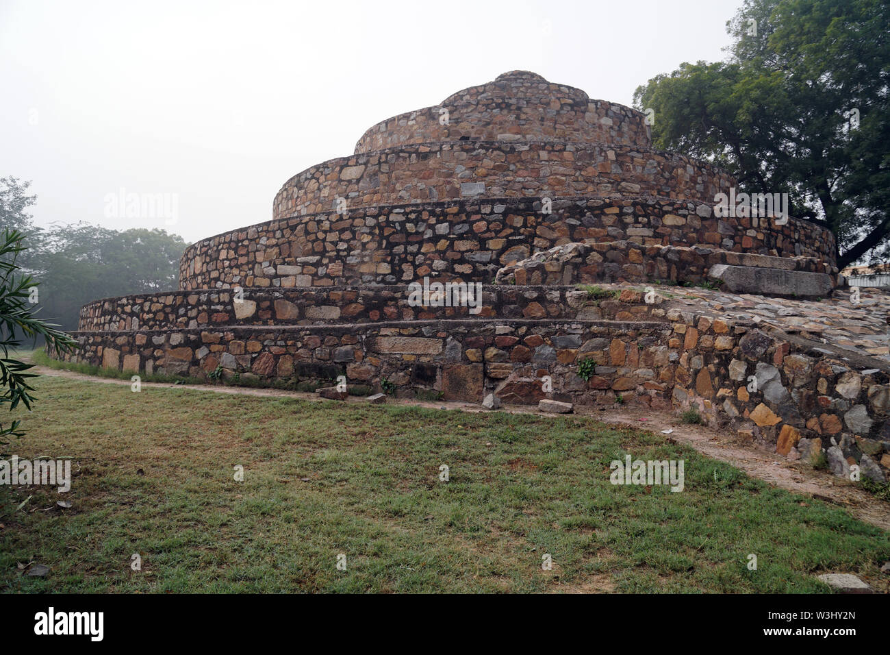 Qutb Minar Complex, Delhi, India Stock Photo - Alamy