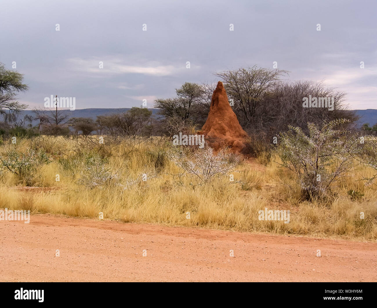 Large mound of earth hi-res stock photography and images - Alamy