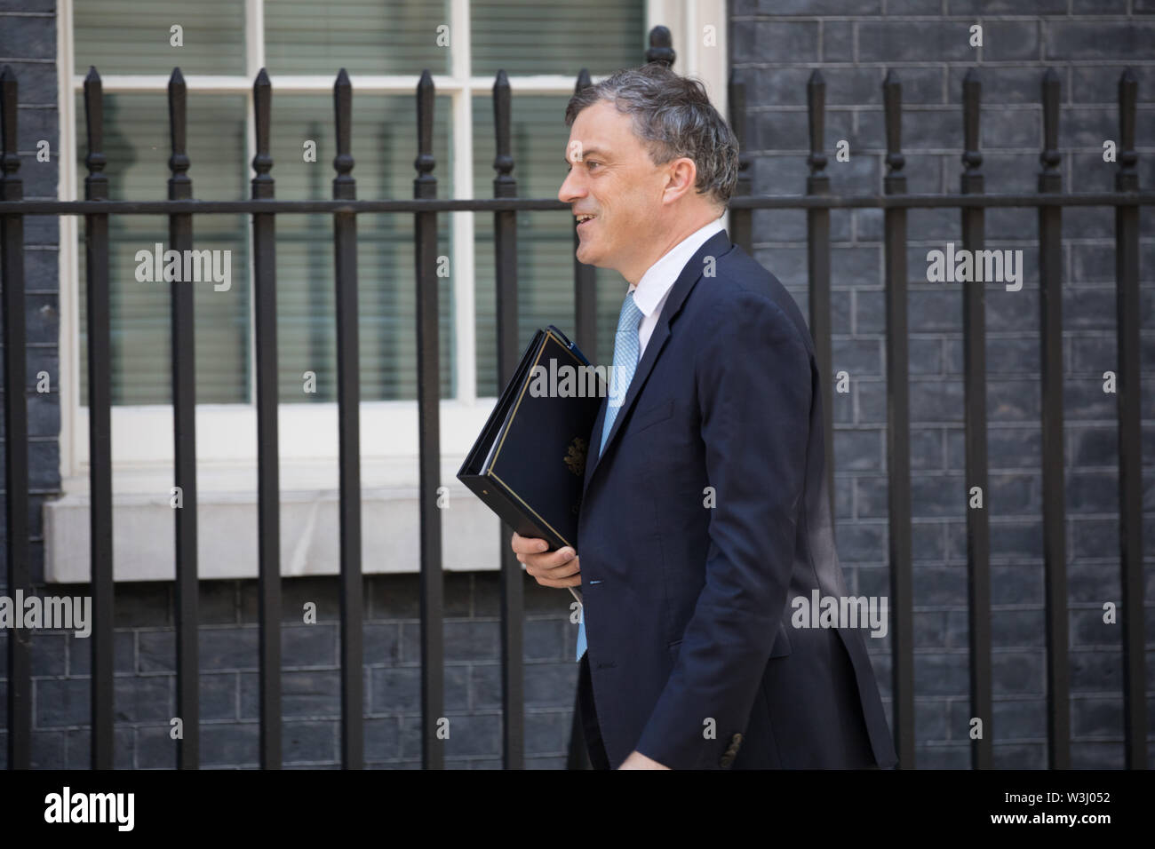 The rt hon julian smith mp hi-res stock photography and images - Alamy