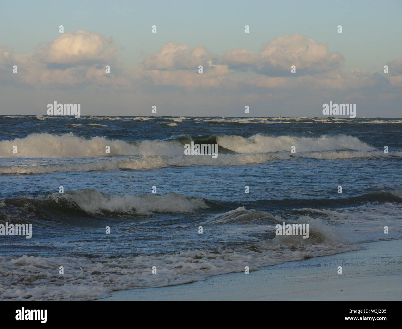 Les marines hi-res stock photography and images - Alamy