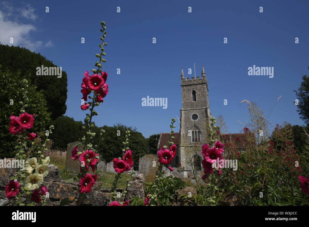 HYTHE, ENGLAND - JULY 11: St Leonard's church on July 11, 2019 in Hythe ...