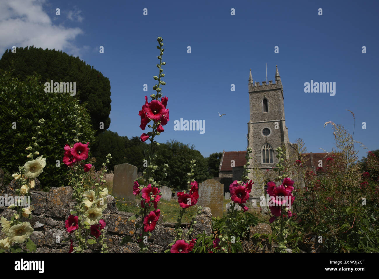 HYTHE, ENGLAND - JULY 11: St Leonard's church on July 11, 2019 in Hythe ...