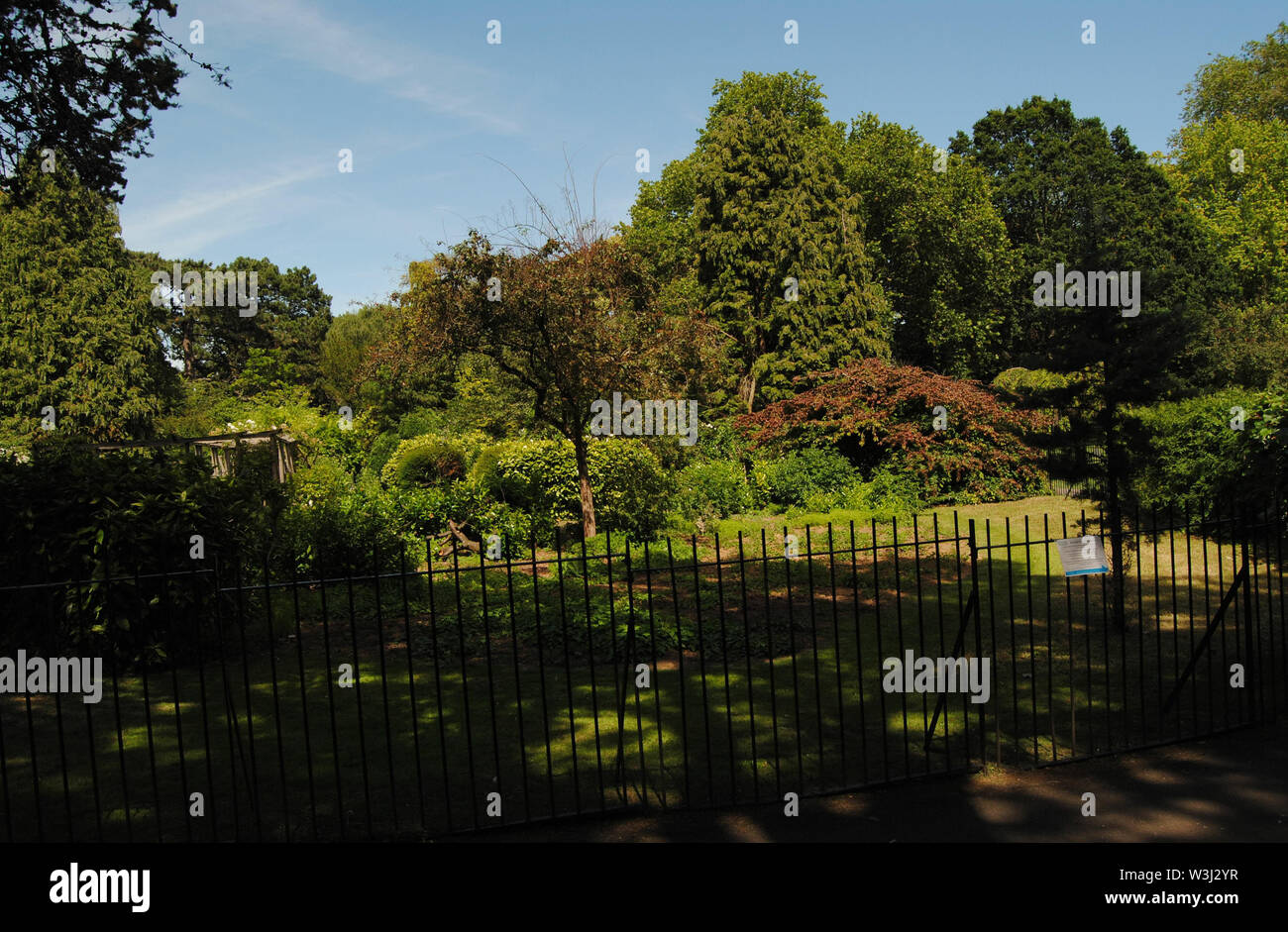 Henrietta park bath hi-res stock photography and images - Alamy