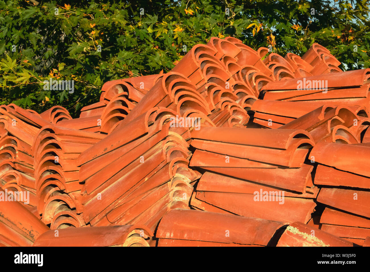 Curved terracotta roof tiles hi-res stock photography and images - Alamy
