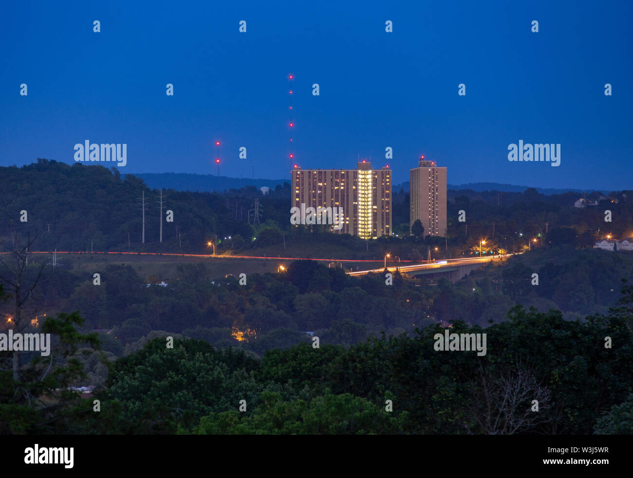 Downtown skyline at night hi-res stock photography and images - Alamy