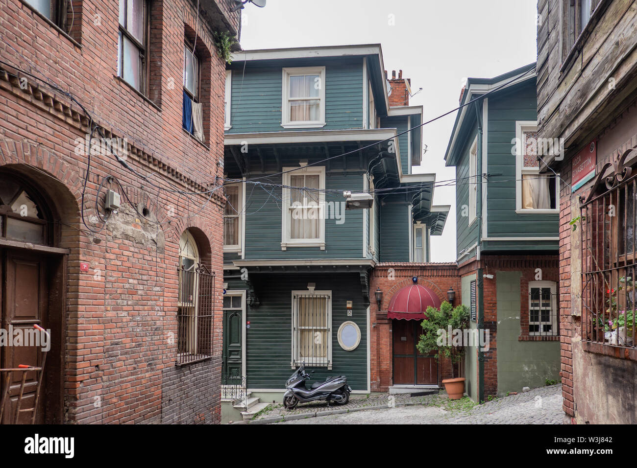 Residential neighborhood historic wooden hi-res stock photography and ...
