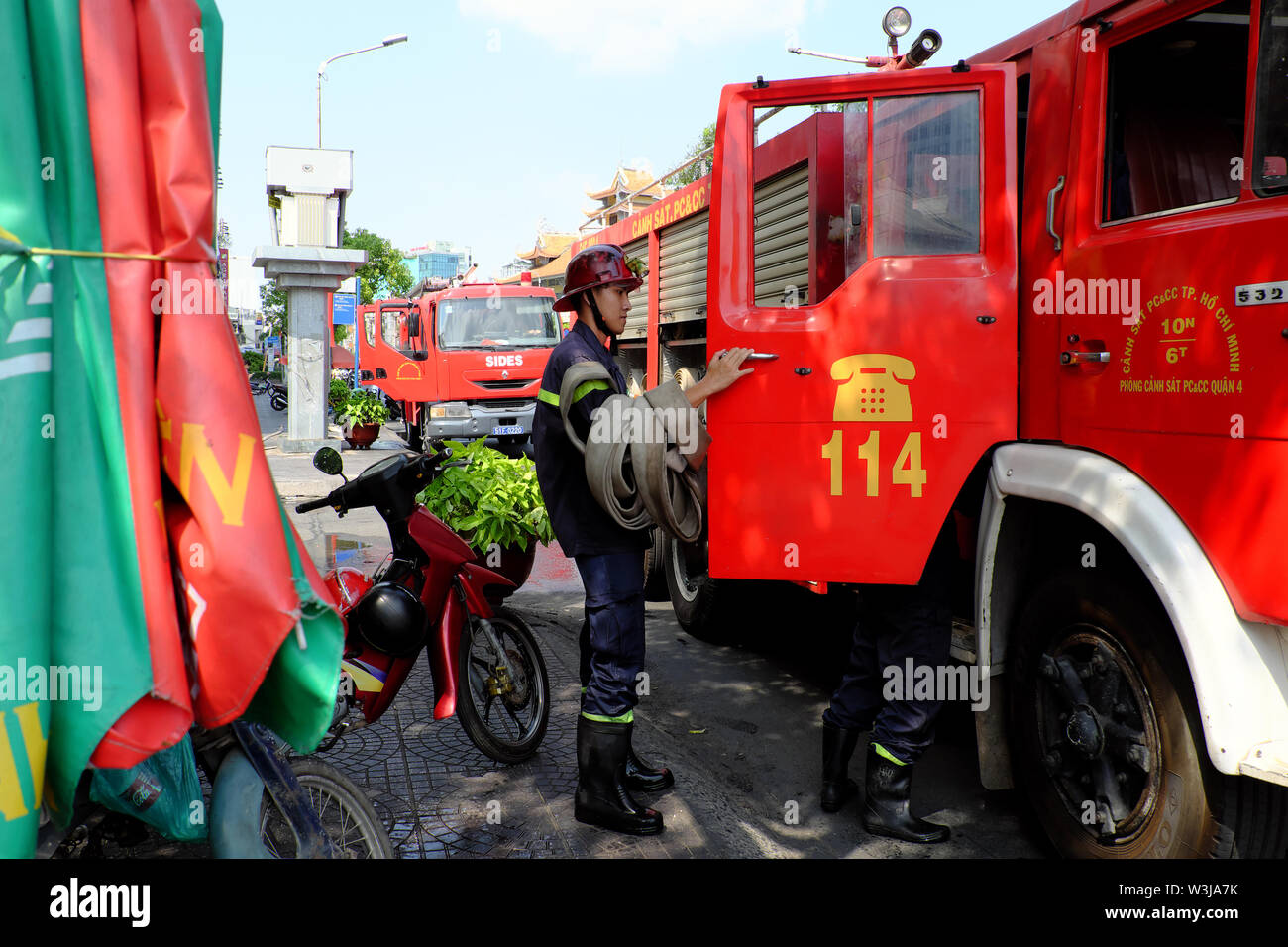 Pipe soldier vietnamese hi-res stock photography and images - Alamy