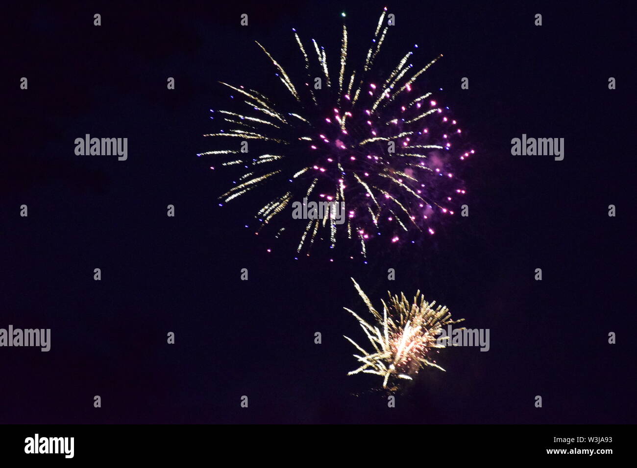 Purple Fireworks High Resolution Stock Photography and Images - Alamy