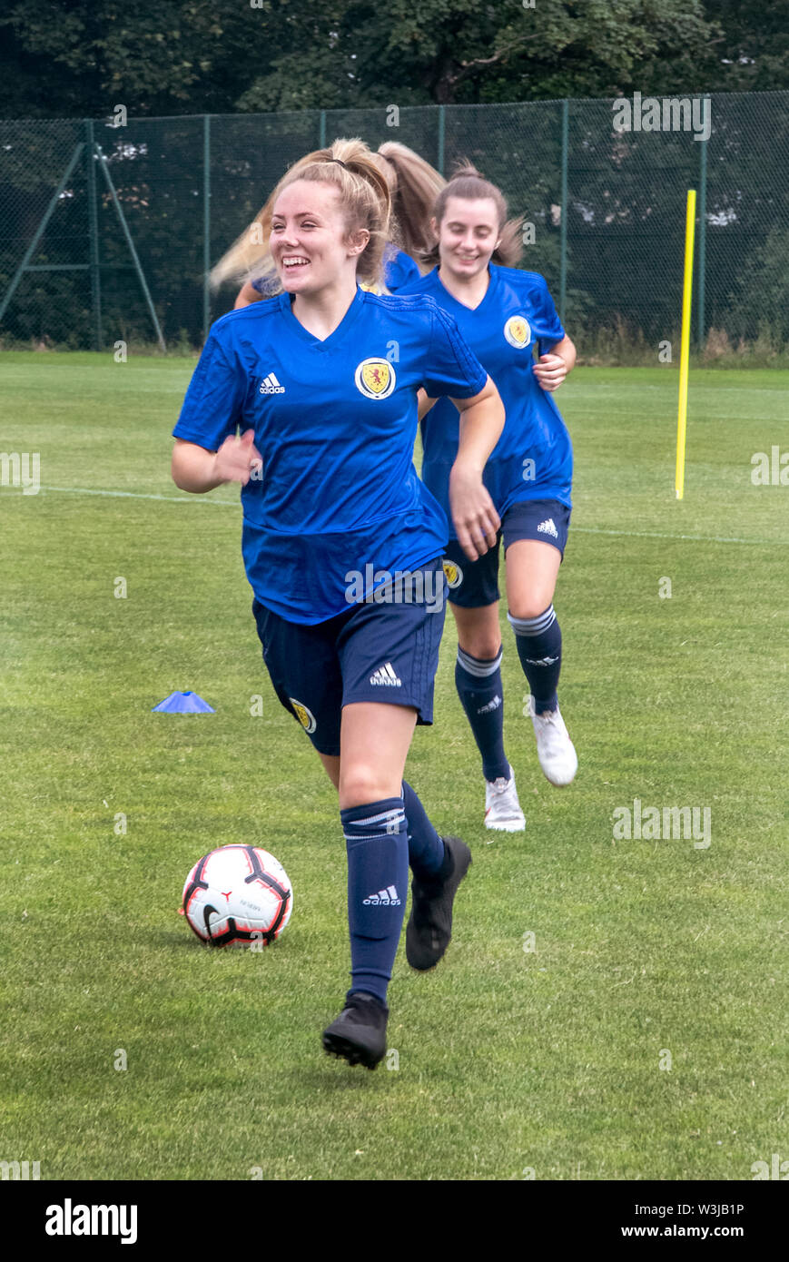 British ladies football team hi-res stock photography and images - Alamy
