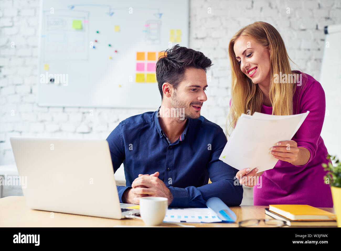 Flirting office hi-res stock photography and images - Alamy