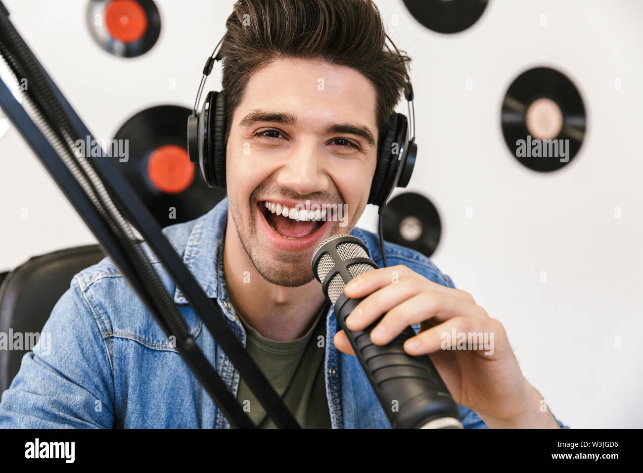 Radio host in studio interview hi-res stock photography and images - Alamy