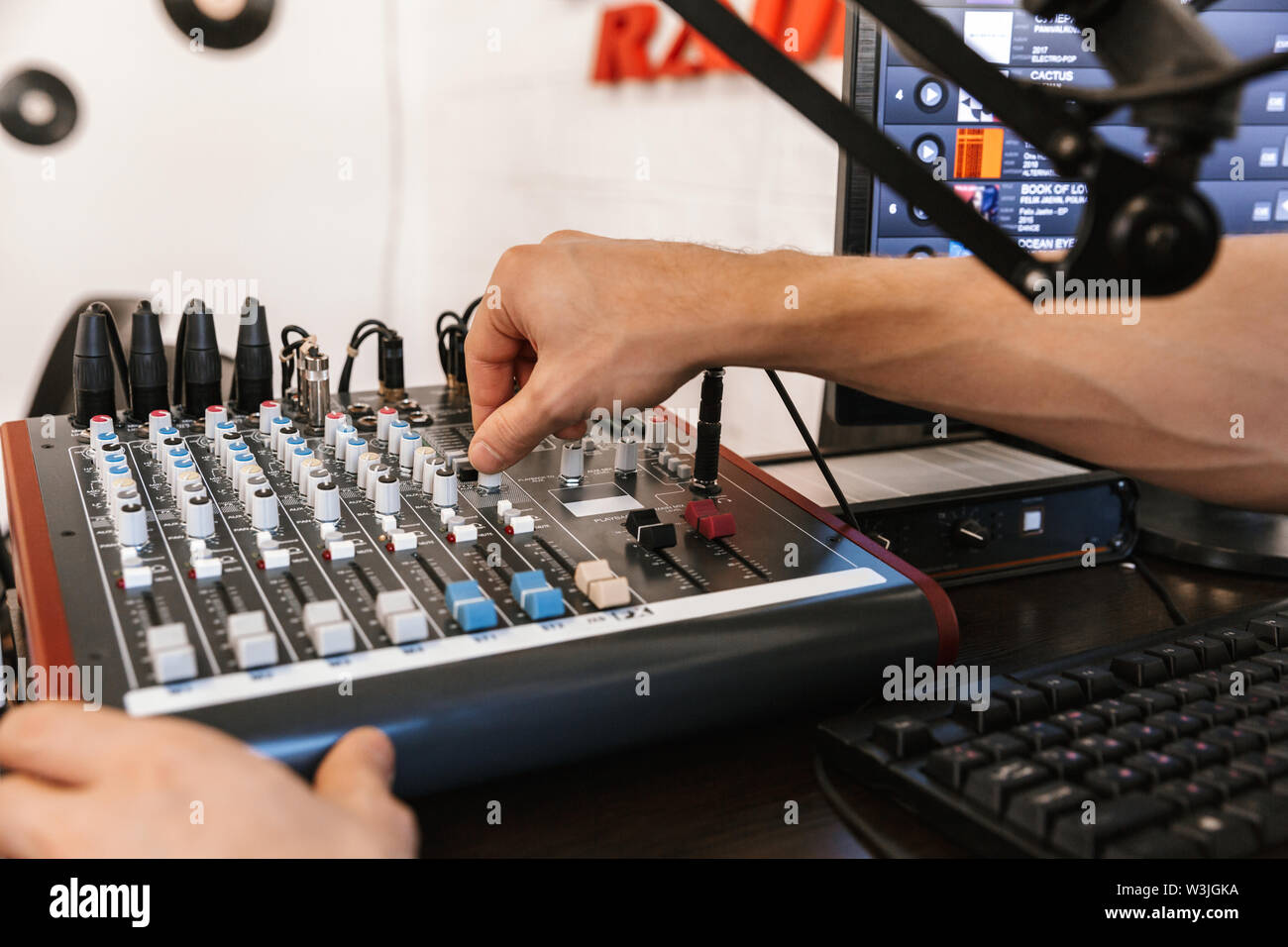Host equipment hi-res stock photography and images - Alamy