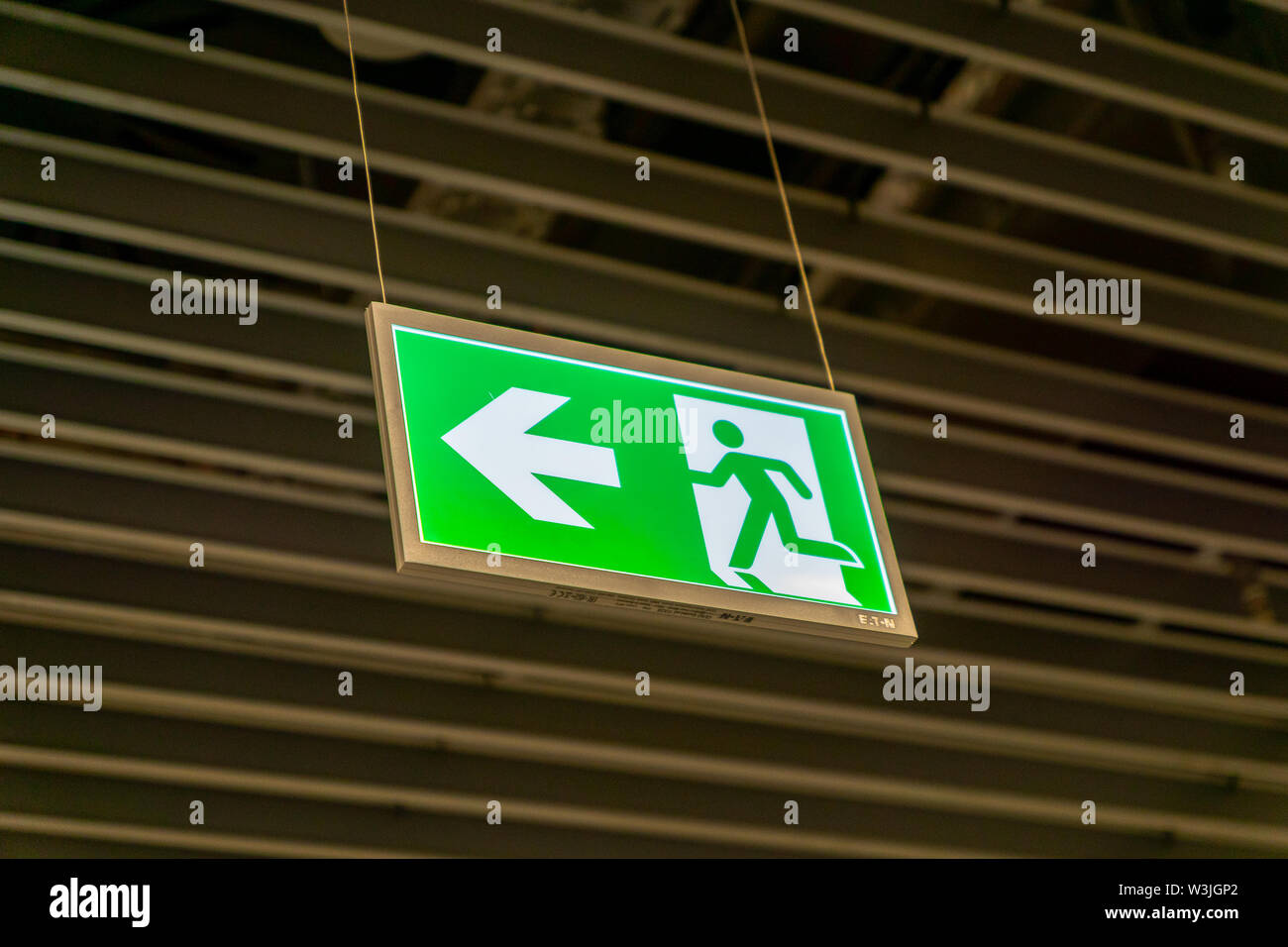 Fire exit right sign hi-res stock photography and images - Alamy