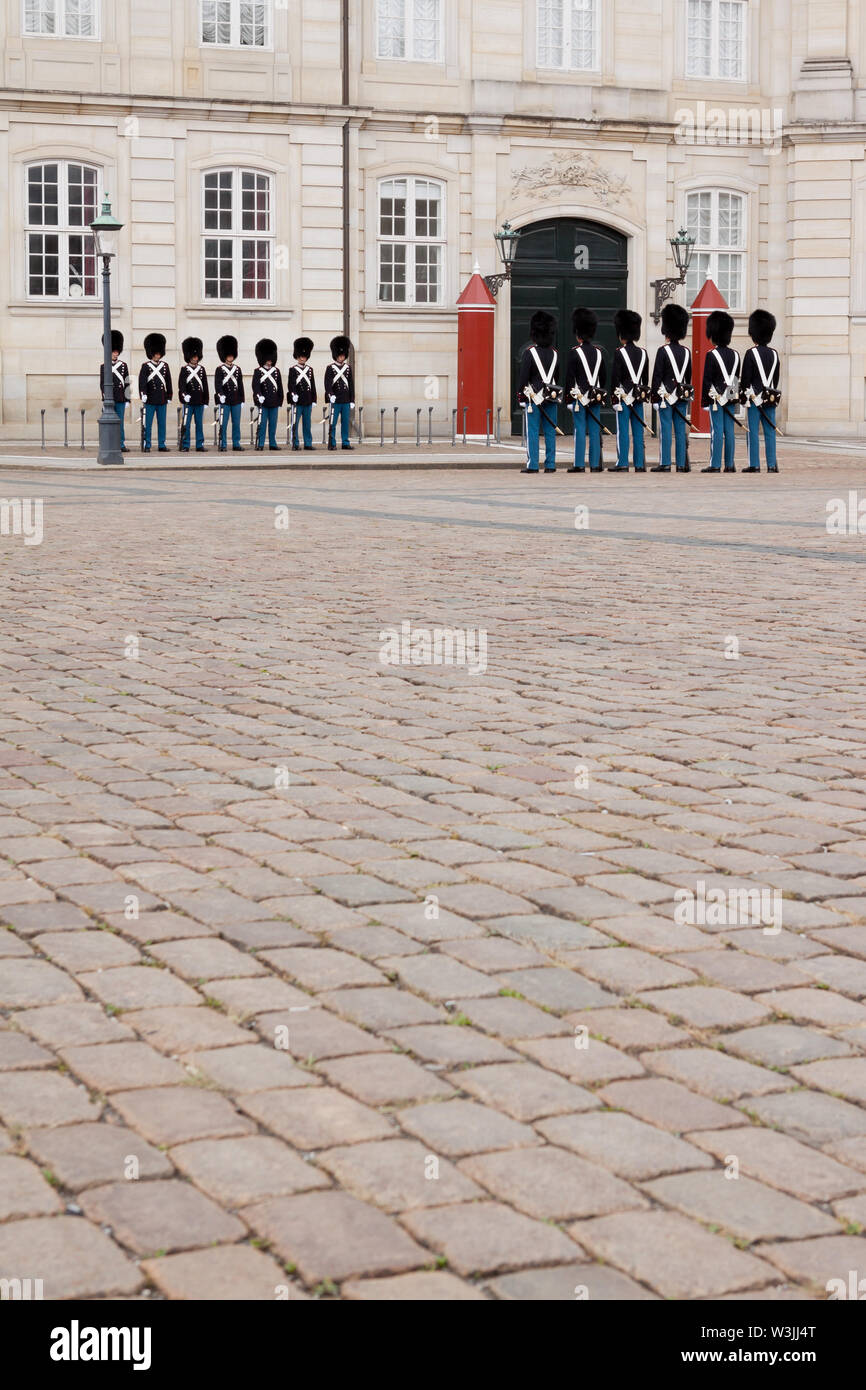 The changing of the guard at Amalienborg Palace in Copenhagen Denmark Stock Photo - Alamy