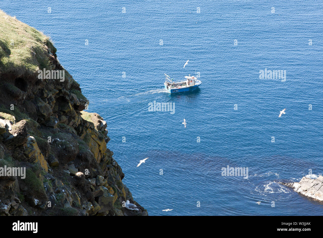 Shetland fishing boat hi-res stock photography and images - Alamy