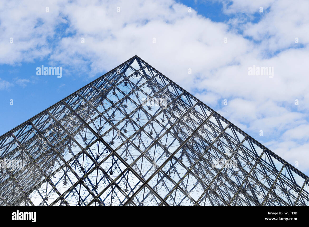 Louvre Daytime Pyramid High Resolution Stock Photography and Images - Alamy