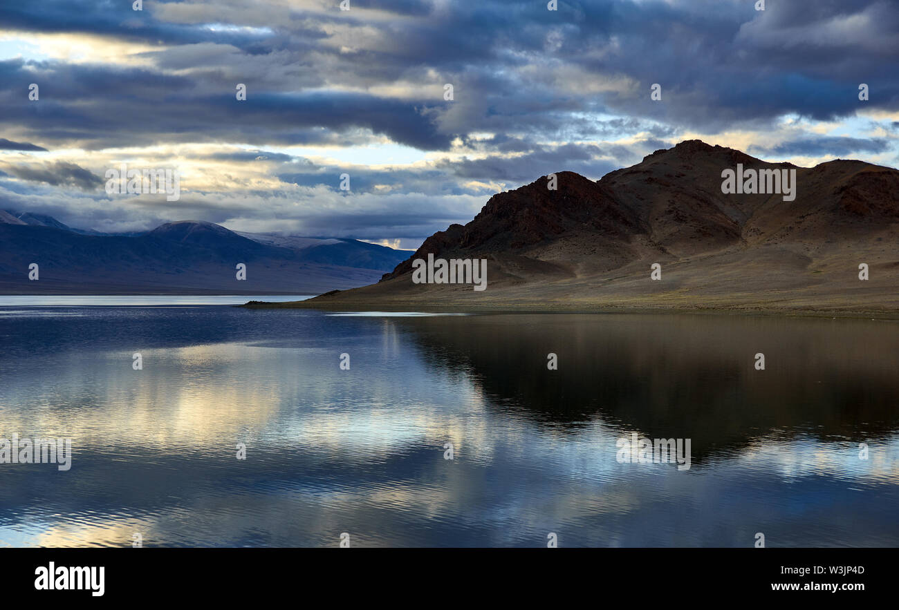 Tolbo Nuur Lake in Mongolia, landscapes of Western Mongolia, Asia ...
