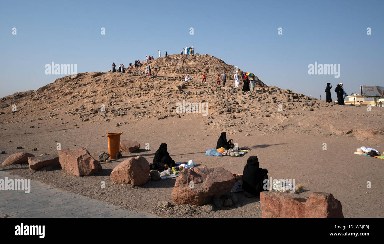 Uhud and saudi arabia hi-res stock photography and images - Alamy