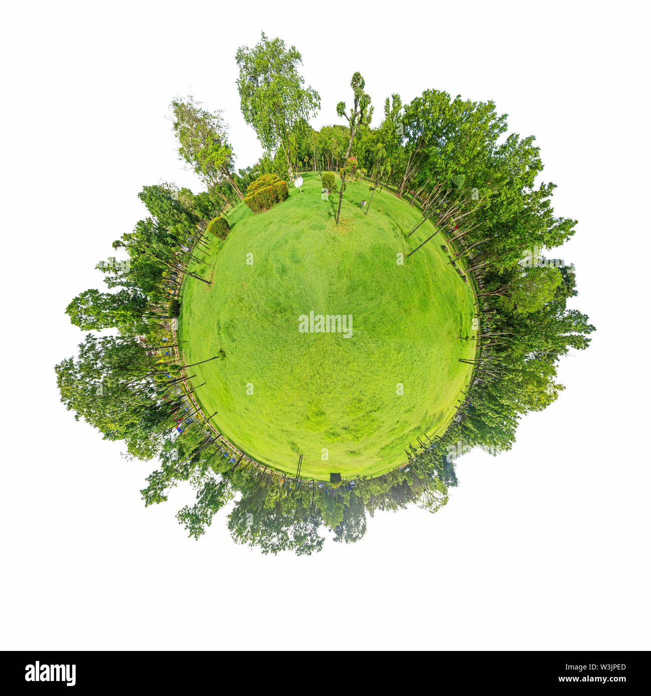 360 Panorama of public park with Clipping path inside / circle panorama ...