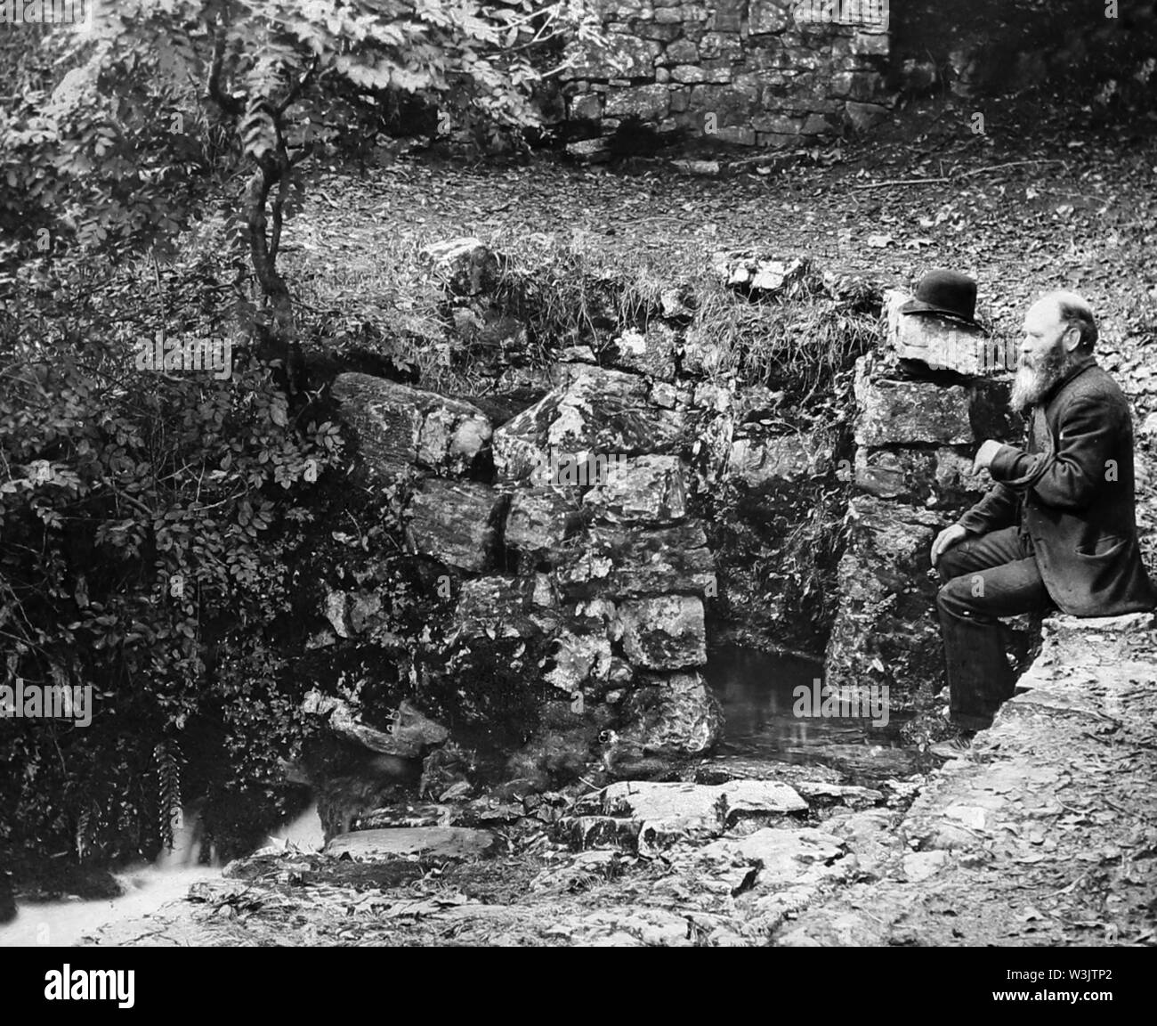 Holy well and ireland Black and White Stock Photos & Images - Alamy
