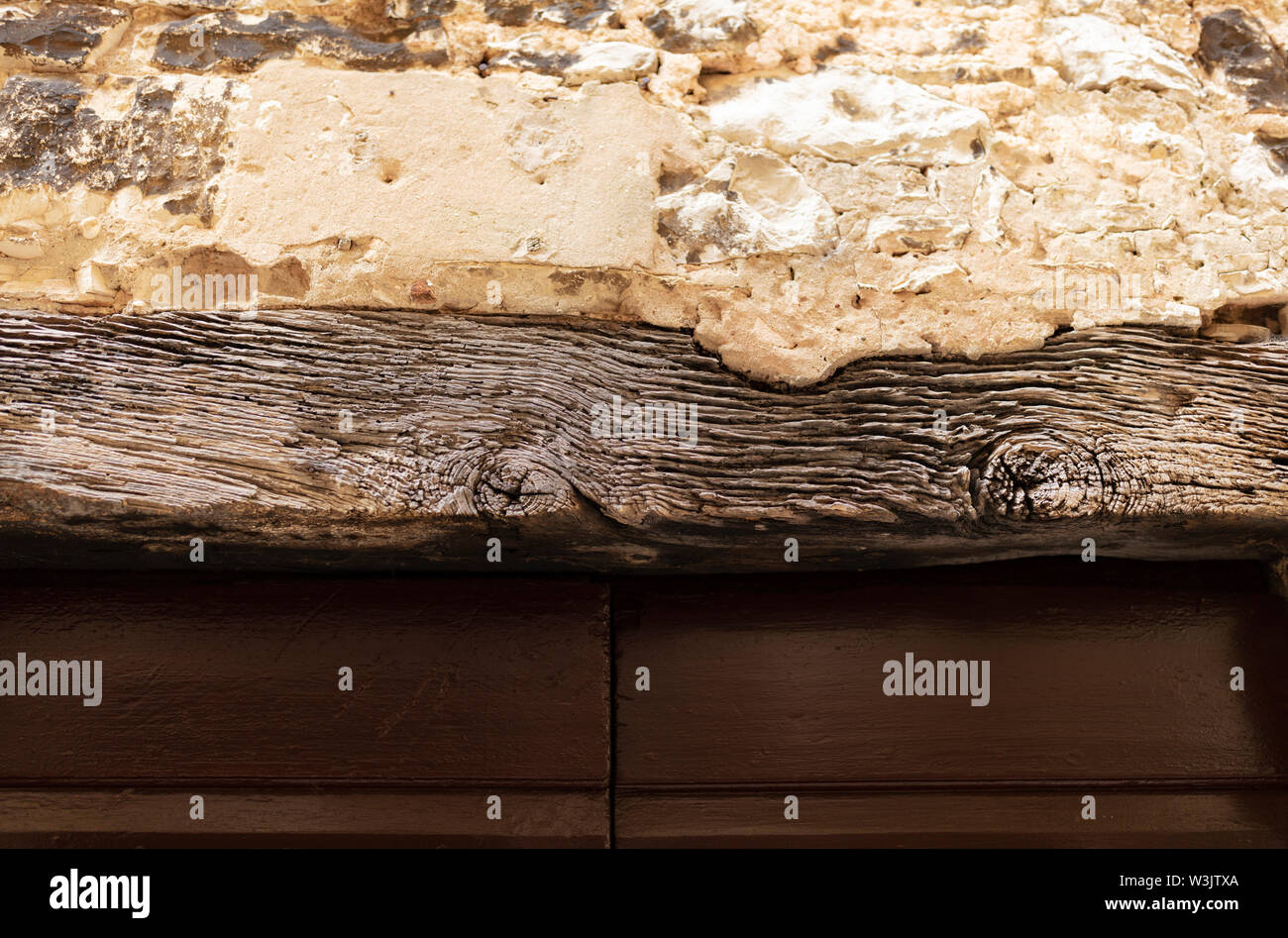 Wood beam support hi-res stock photography and images - Alamy