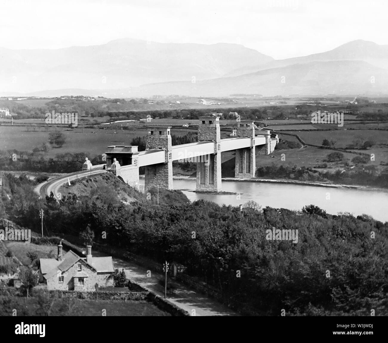 Britannia Bridge, Anglesey, Wales Stock Photo - Alamy