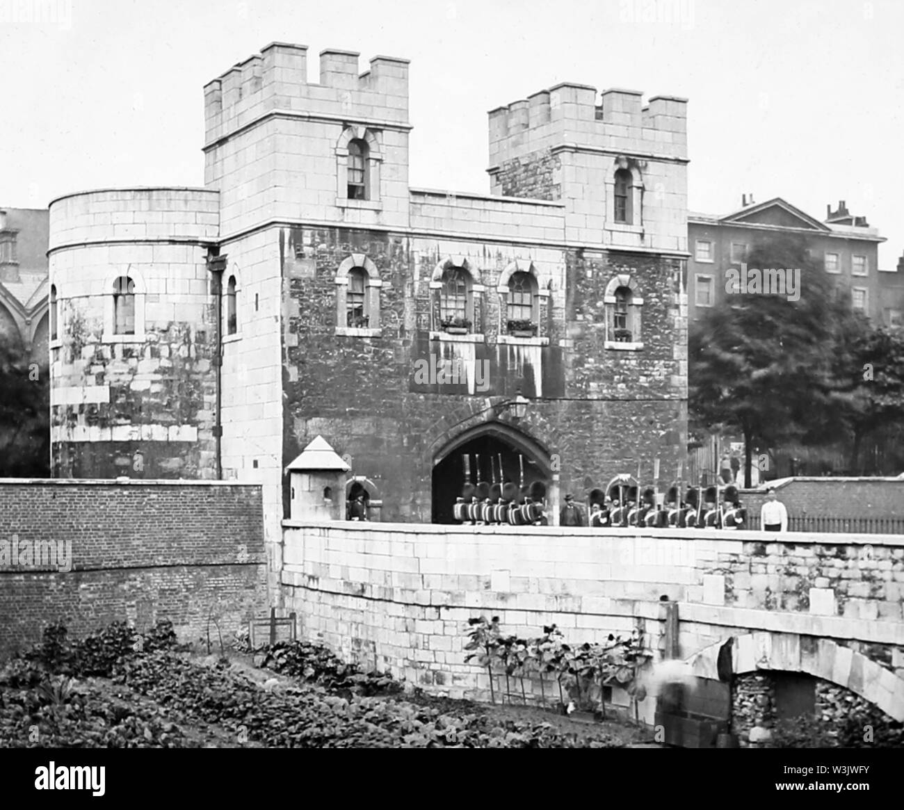 Middle Tower, Tower of London Stock Photo - Alamy