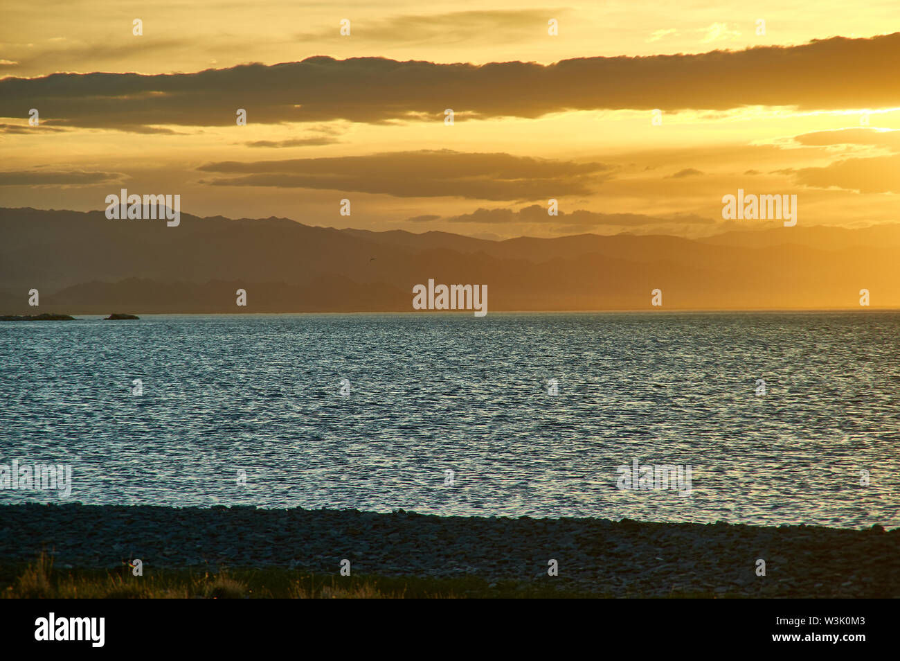 Uureg nuur lake hi-res stock photography and images - Alamy
