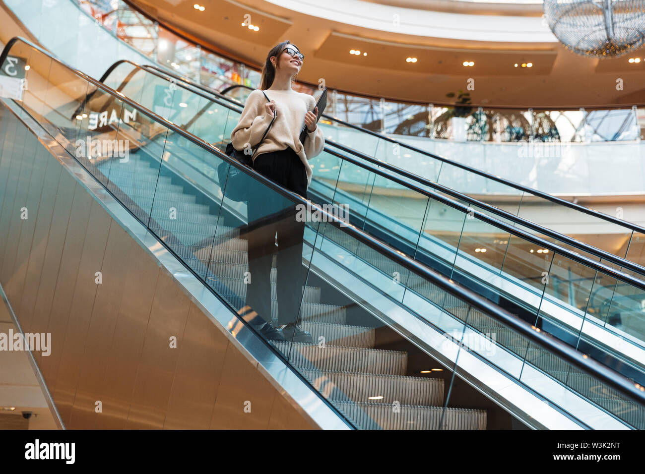 Full escalators High Resolution Stock Photography and Images - Alamy