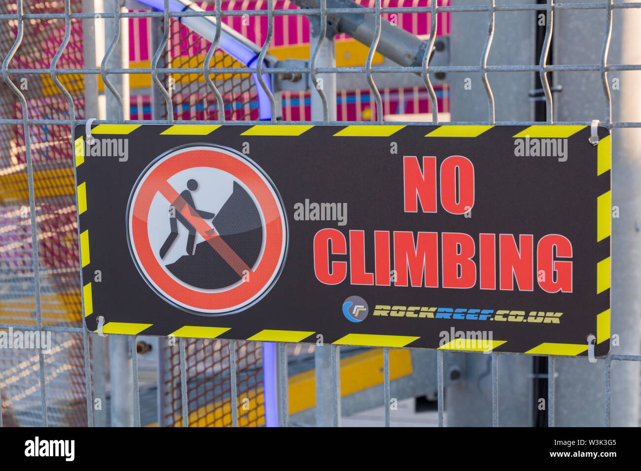 No Climbing Sign High Resolution Stock Photography and Images - Alamy