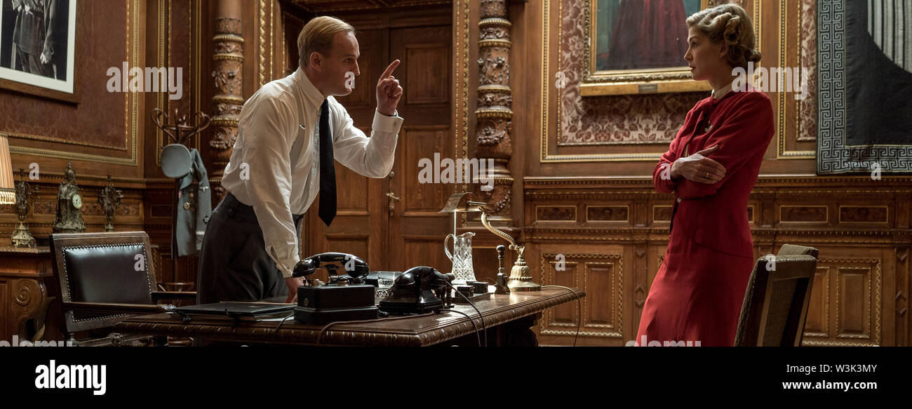 Jason Clarke and Rosamund Pike in the ©The Weinstein Company new movie ...