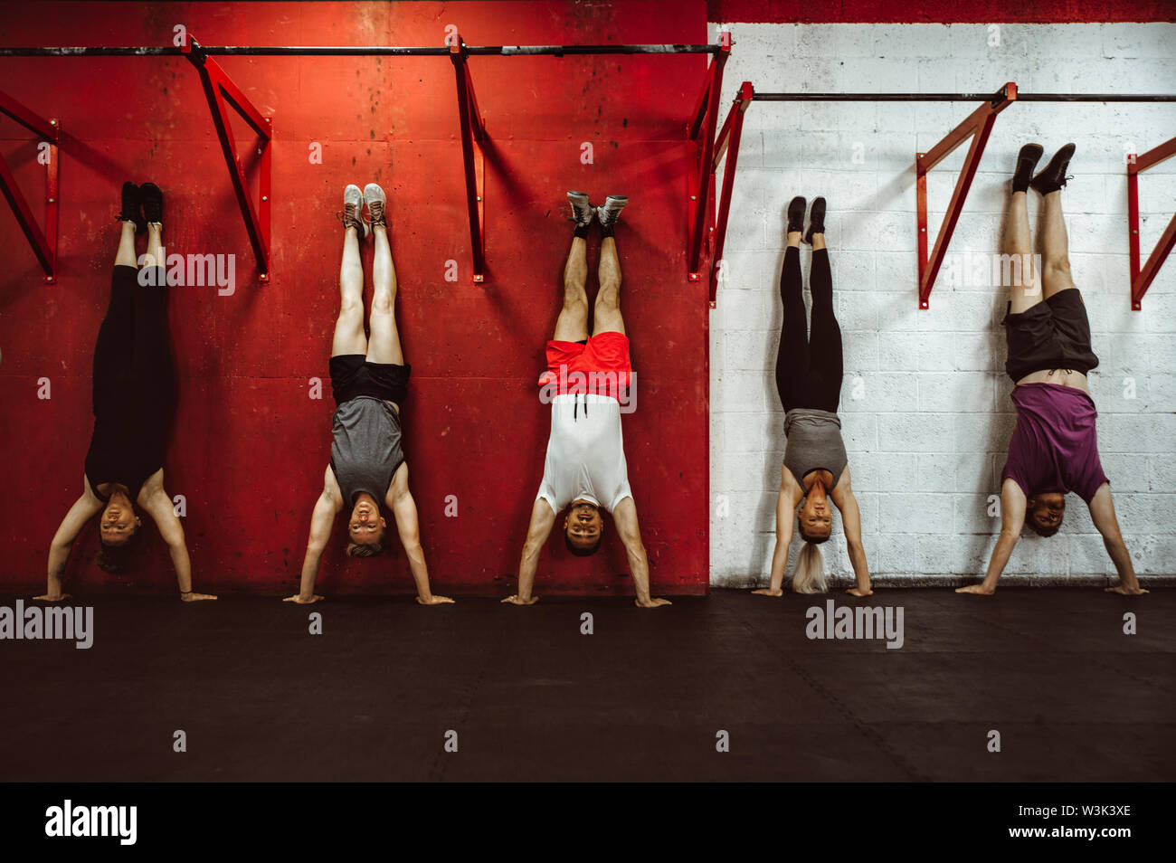 Functional training class working out Stock Photo - Alamy