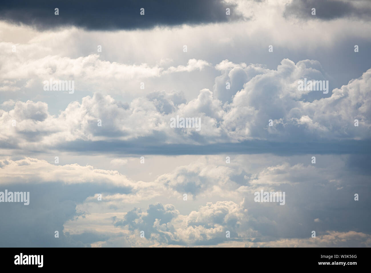 Changing weather hi-res stock photography and images - Alamy