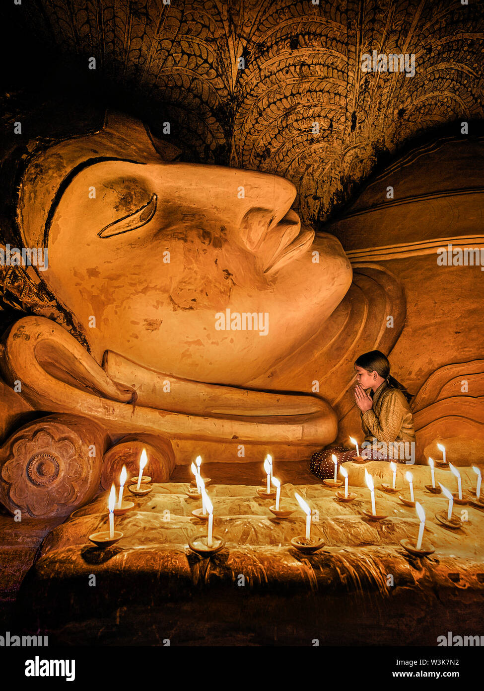 Buddhist country hi-res stock photography and images - Alamy