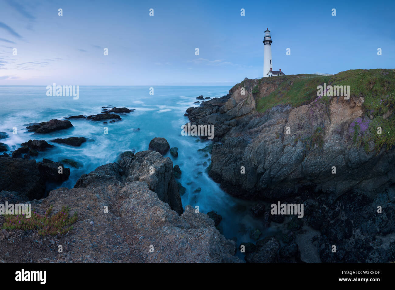 White pigeon point lighthouse with a blue sky Historic Old Lighthouse ...