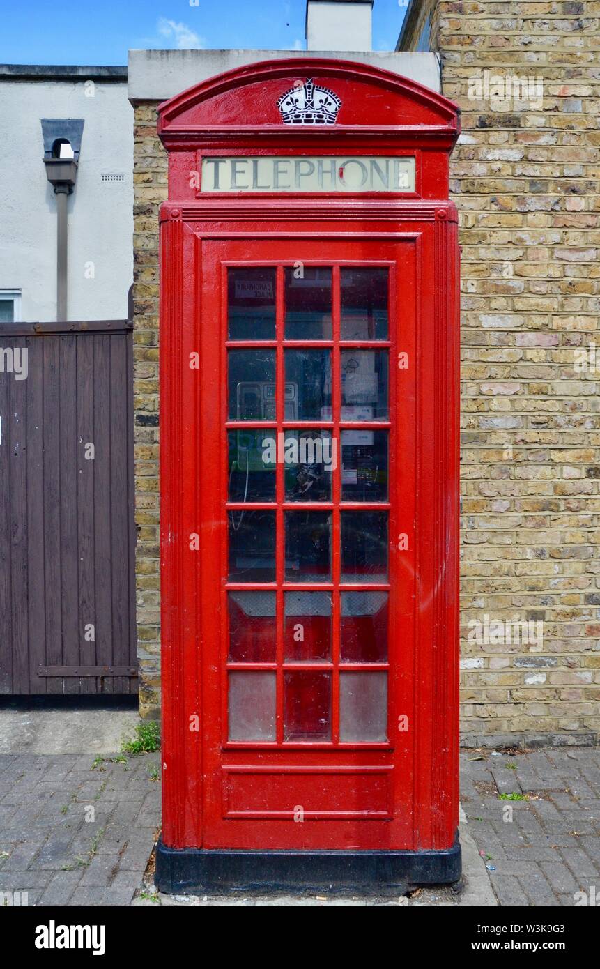 iconic red telephone box kiosk in london islington k2 Stock Photo - Alamy