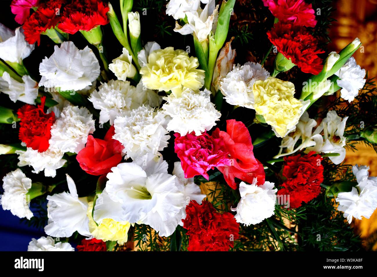 Bunch of fresh and colourful Flowers Stock Photo - Alamy