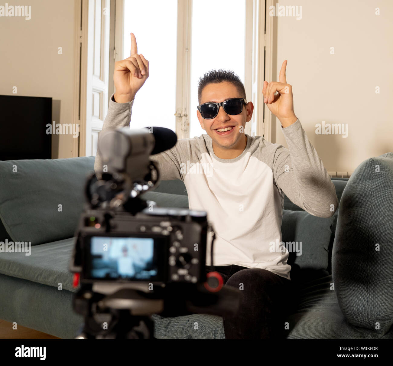 Vlog background hi-res stock photography and images - Alamy