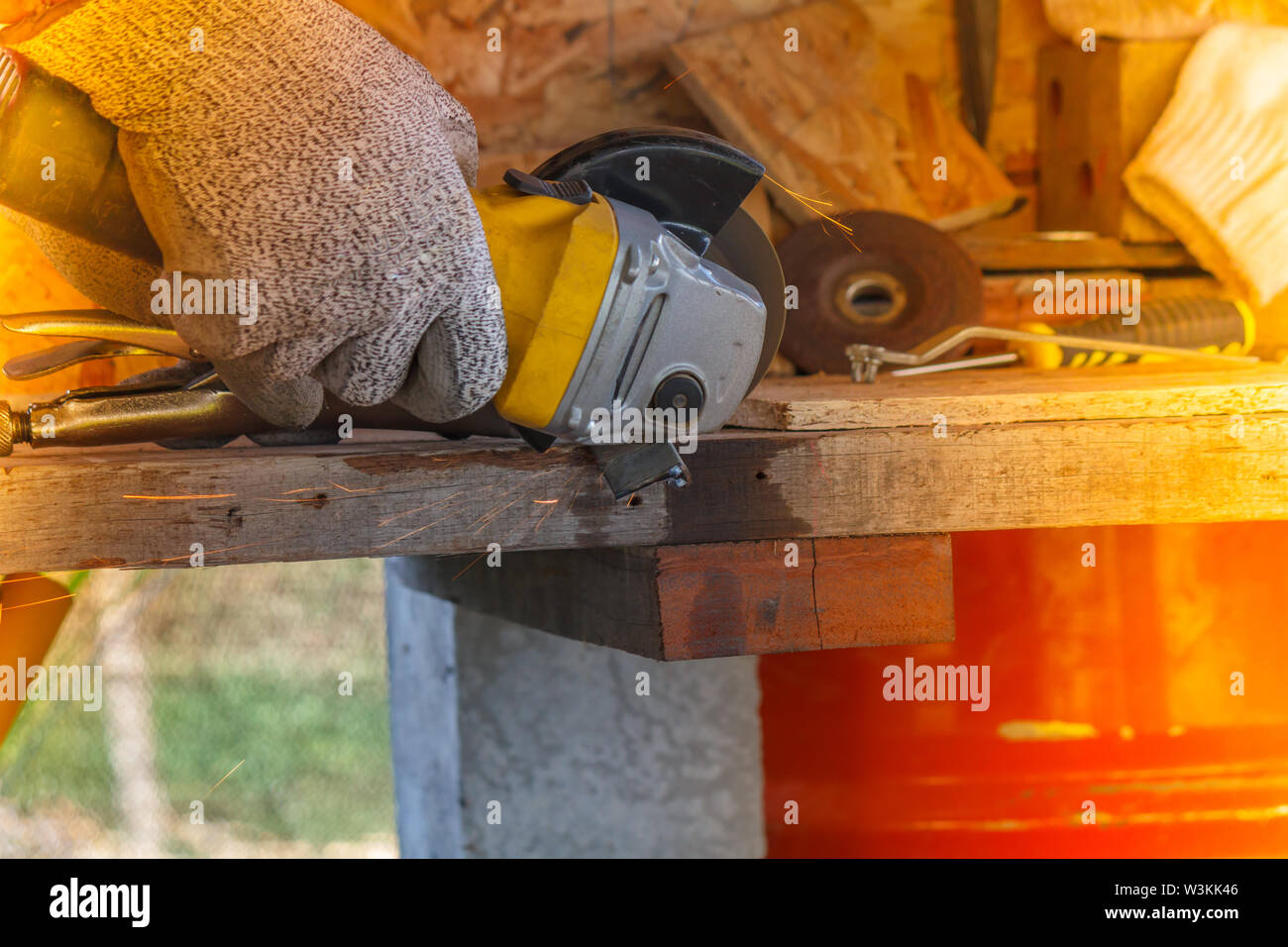 Sparks during metal grinding hi-res stock photography and images - Alamy
