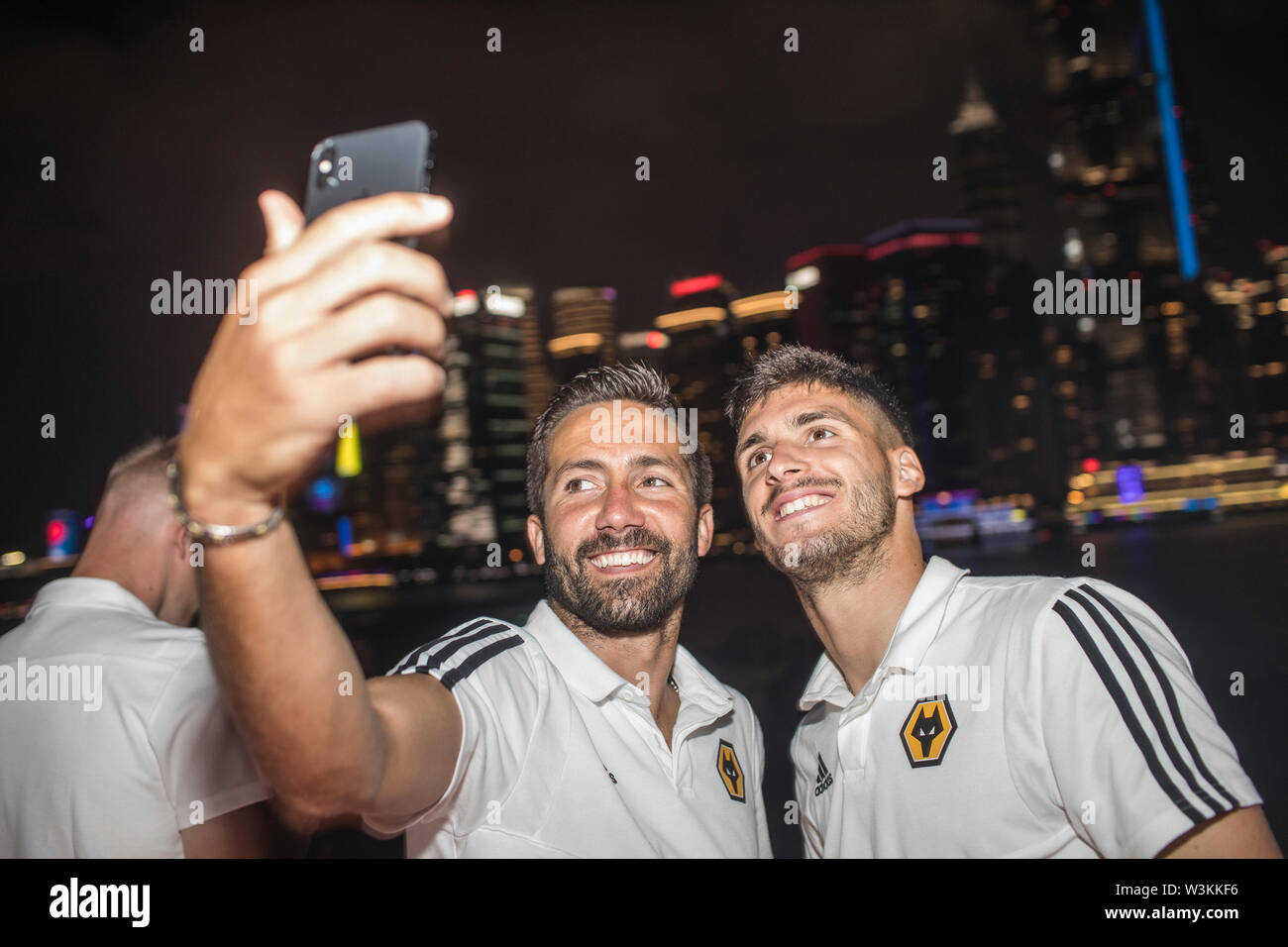 Shanghai soccer crowd hi-res stock photography and images - Alamy