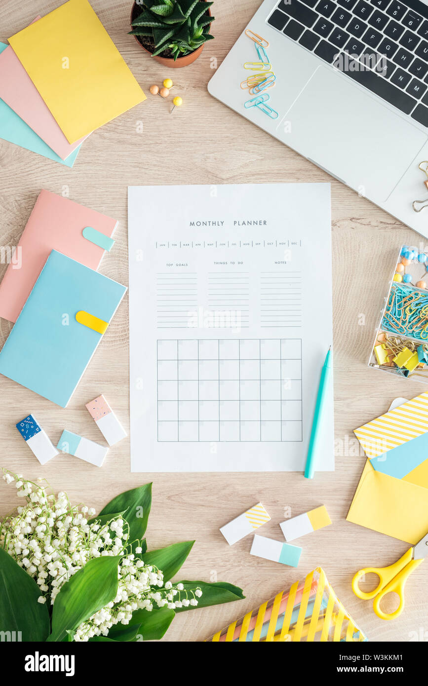 Planner template flowers hi-res stock photography and images - Alamy