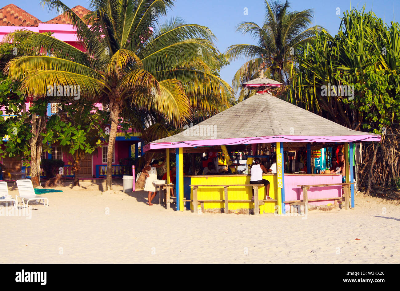 Jamaica beach bar hi-res stock photography and images - Alamy