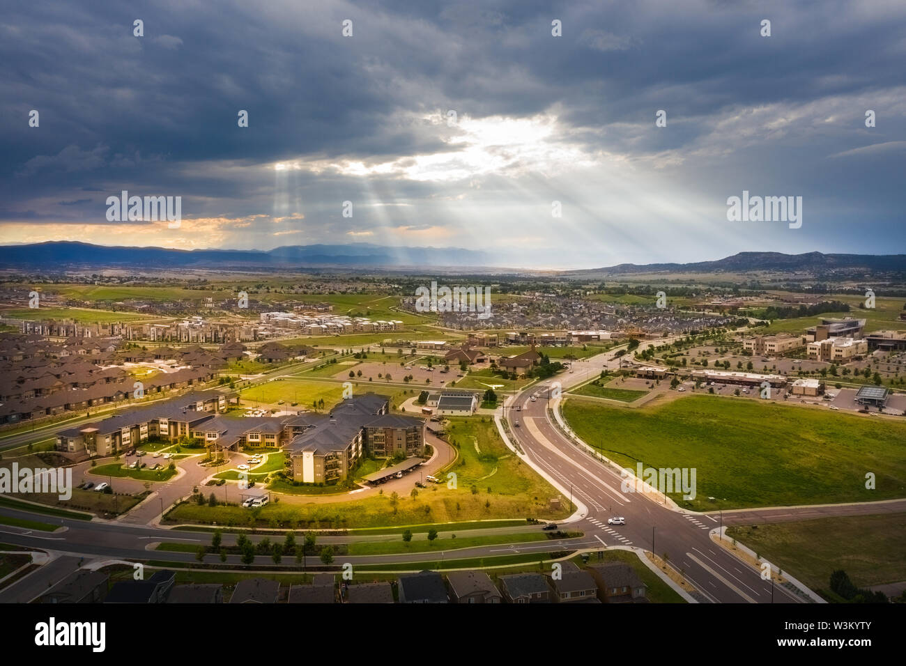 Cloudy castle hi-res stock photography and images - Alamy