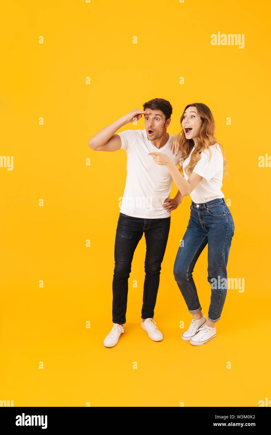 Suprised happy couple hi-res stock photography and images - Alamy