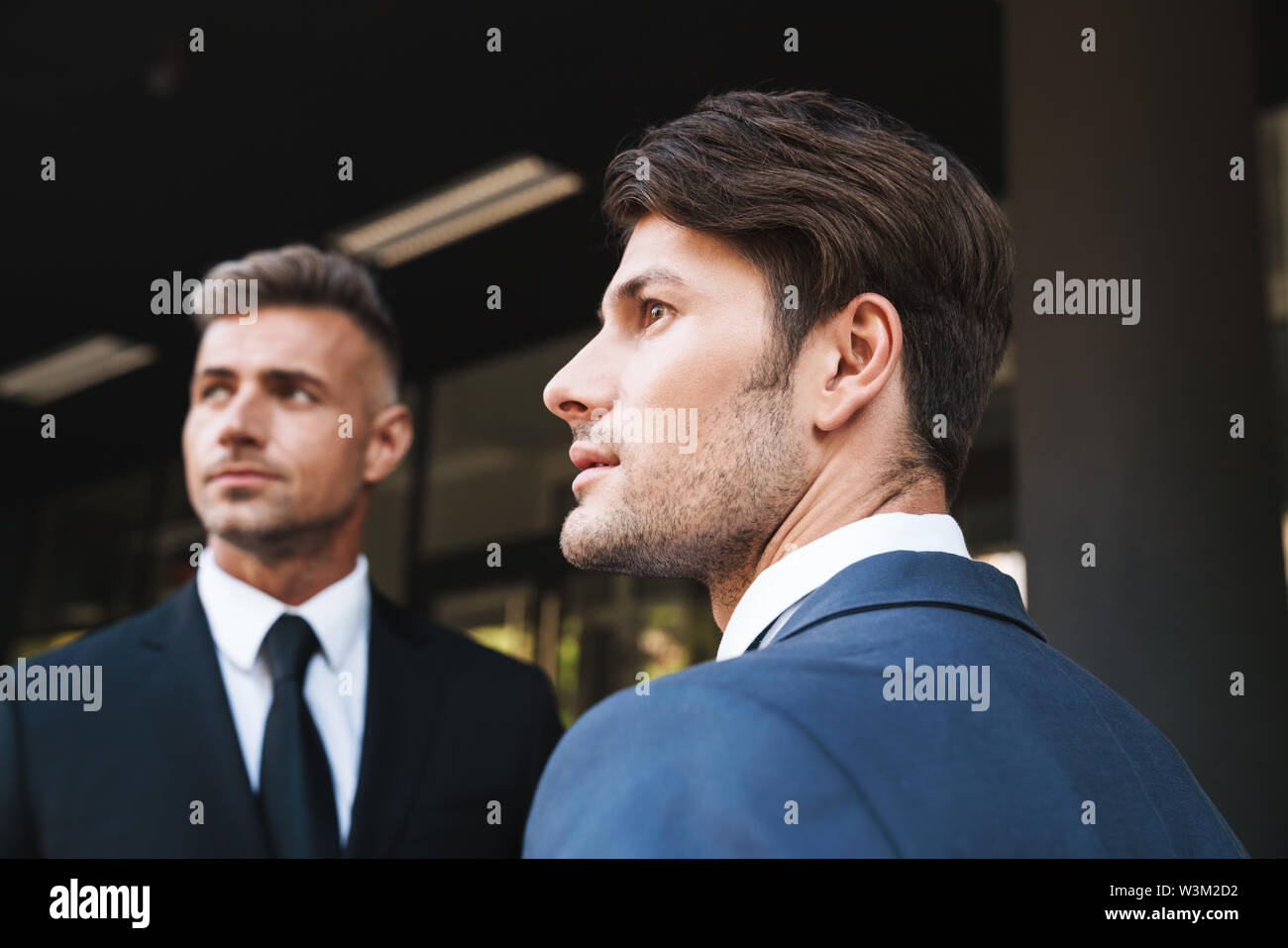 Two guys standing talking hi-res stock photography and images - Alamy
