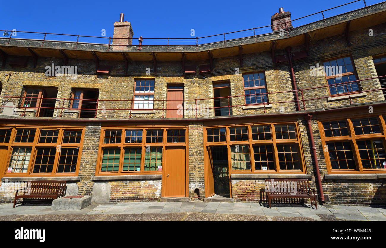 Circular prison hi-res stock photography and images - Alamy